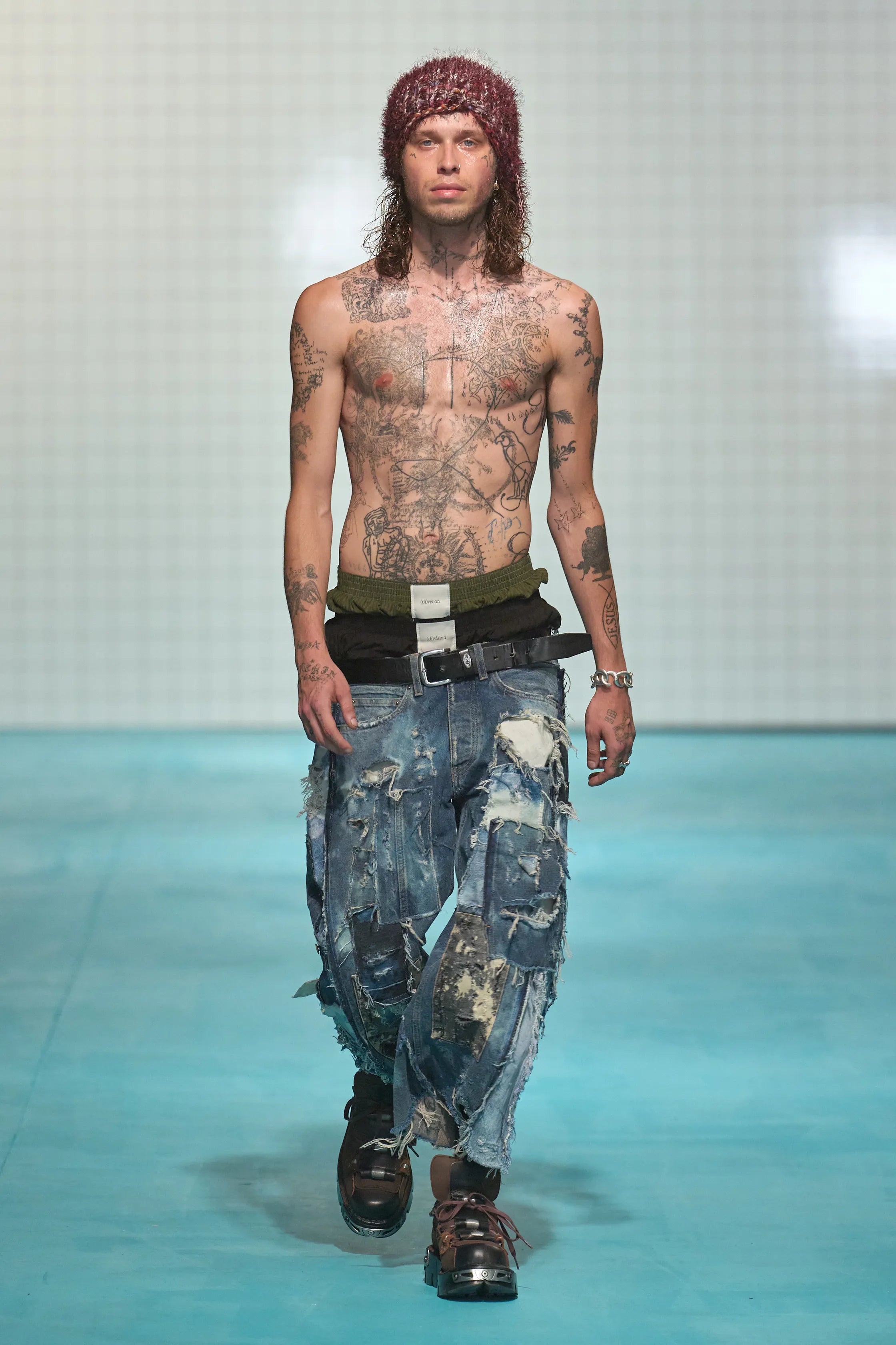 (di)vision - Official Online Store